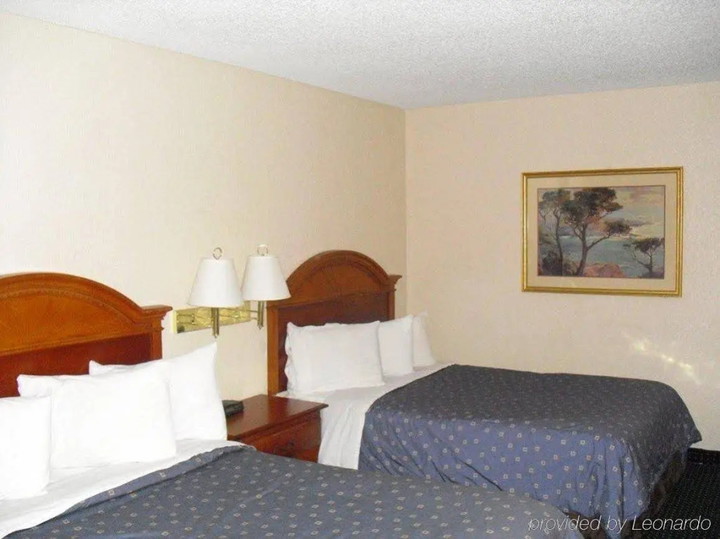 Homegate Studios & Suites San Antonio Medical Center - San Antonio, TX