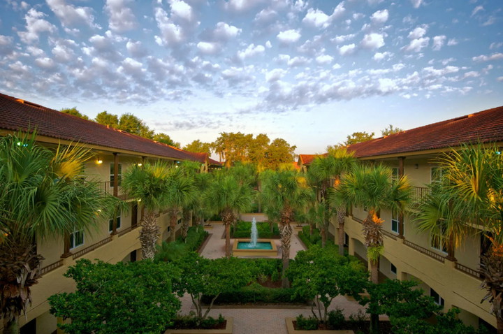 Blue Tree Resort At Lake Buena Vista - Kissimmee, FL
