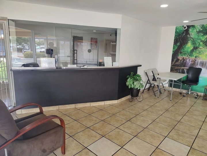 Best Inn & Suites - El Cajon, CA