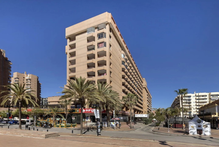 Hotel Las Palmeras Affiliated By Fergus - フエンヒロラ