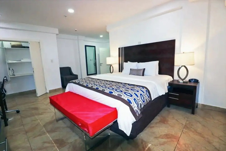 Sinkor Palace - Monrovia