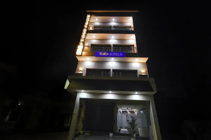 Fabhotel Regal - Chandigarh