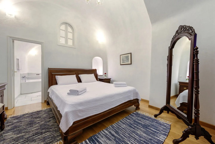 Chelidonia Traditional Villas - Oia
