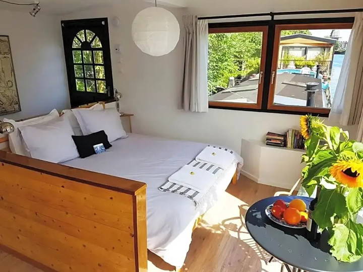 Houseboat Concordia B&b - Amsterdam