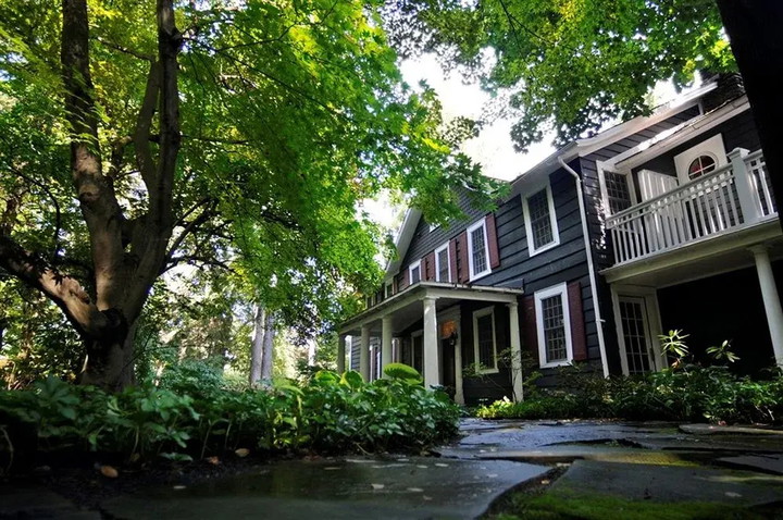 Buttermilk Falls Inn - Highland