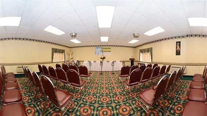 Days Inn By Wyndham Silver Spring - Silver Spring, MD
