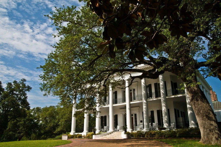 Dunleith Historic Inn - Natchez, MS