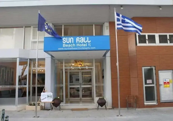Sun Hall Beach Apartments - Lárnaka