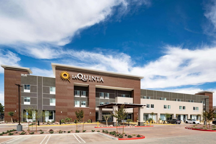La Quinta Inn & Suites By Wyndham Yucaipa - Beaumont, CA