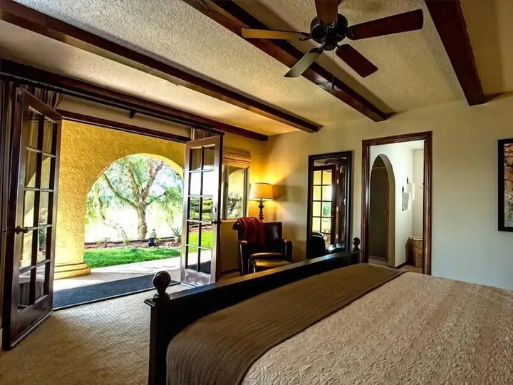 Europa Village Wineries And Resort - Temecula