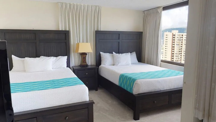 Updated 22nd Floor Waikiki Condo - Free Parking & Wifi - Ideal For Large Family! By Koko Resort Vacation Rentals - Honolulu, HI