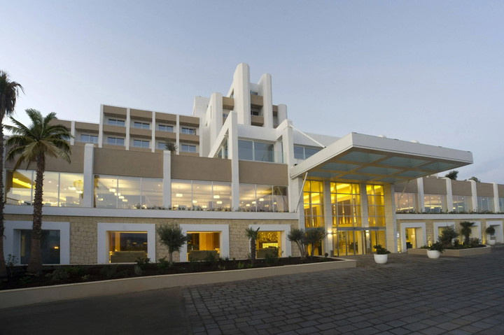 Salini Resort - Malta International Airport (MLA)