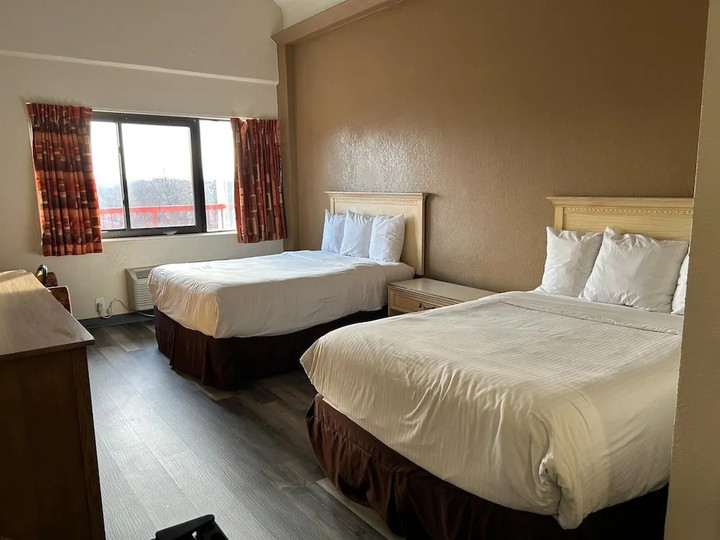 Hilltop Inn & Suites - Yonkers, NY