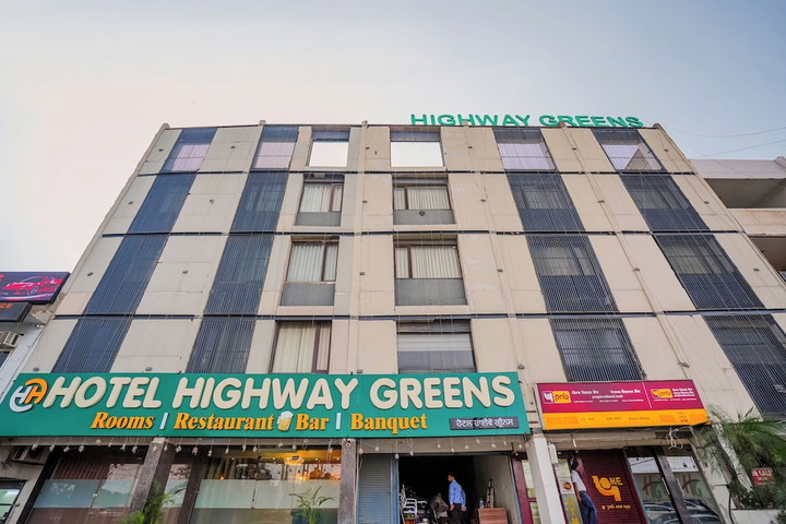 Hotel Highway Greens Near Vr Punjab Mall Airport Road Mohali Chandigarh - Mohali