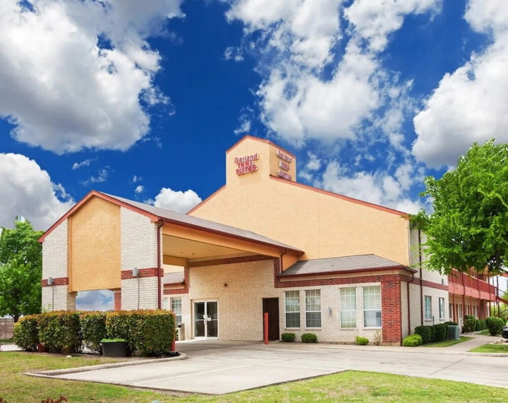 Garland Inn & Suites Near Dallas Tx - Garland, TX