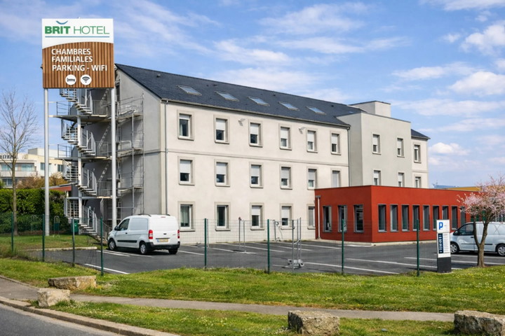 Brit Hotel Confort Roissy Saint-witz - Plailly
