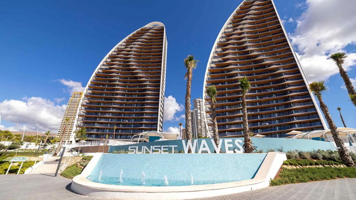 Sunset Waves Benidorm By Mar Holidays - Benidorm