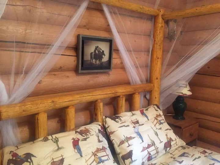 Montana Hill Guest Ranch - British Columbia