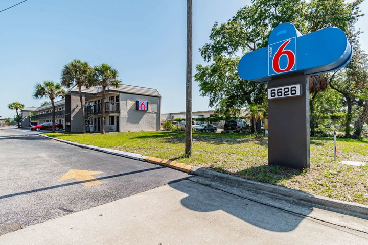 Motel 6 Tampa, Fl - Tampa, FL