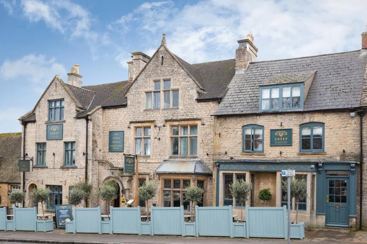 The Sheep On Sheep Street - Stow-on-the-Wold