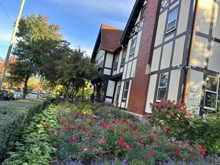 Frederick Stearns House Historic Inn - Detroit, MI