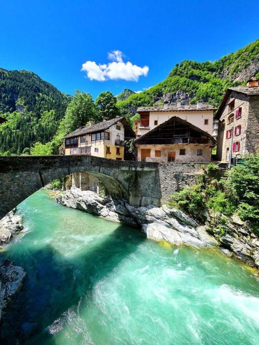 River And Mounts - Alagna Valsesia