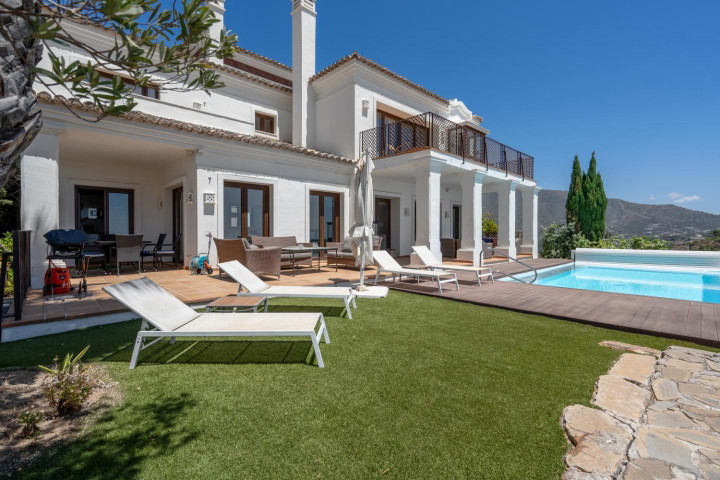 Luxury Modern 5br Villa - Infinity Pool & Panoramic Sea Views - Benahavís