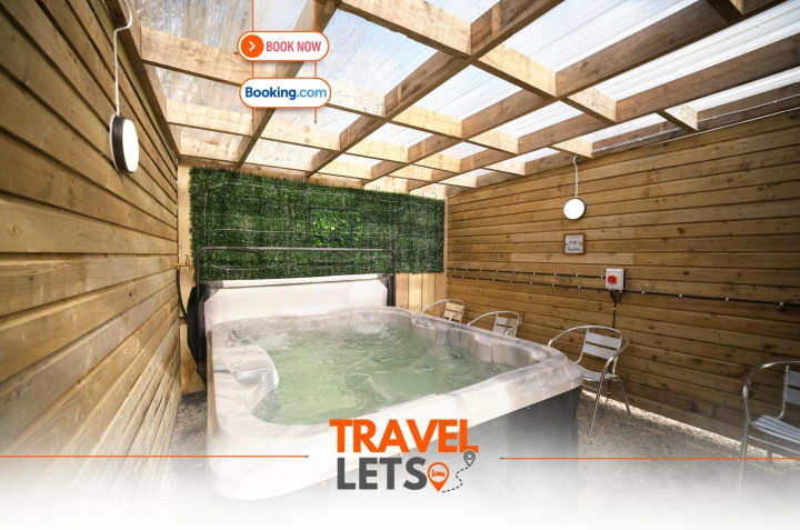 1 Bedroom Lodge By Travel Lets Self Catering Accommodation Rathmullen With Hot Tub - Letterkenny