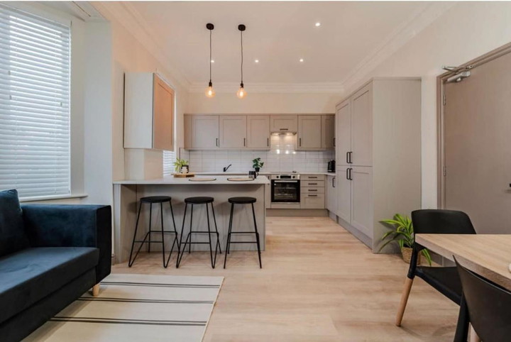 The Wiverton Apartment, 6-bed, Sleeps 12 - Nottingham