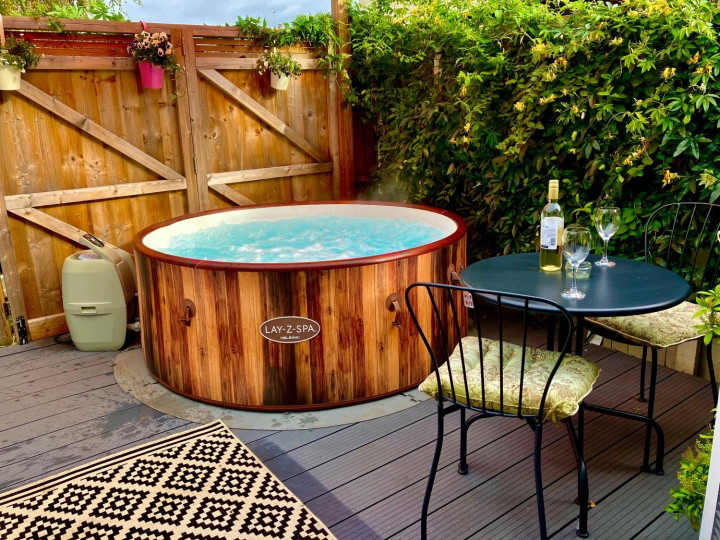 Elkstone Studio Private Hottub Pet Friendly - Malvern