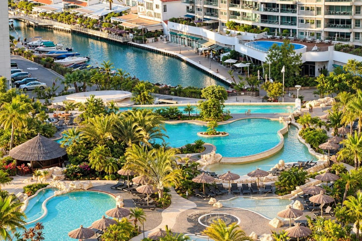 2br Modern Ocean Village With Pools And Amazing Views - Algeciras