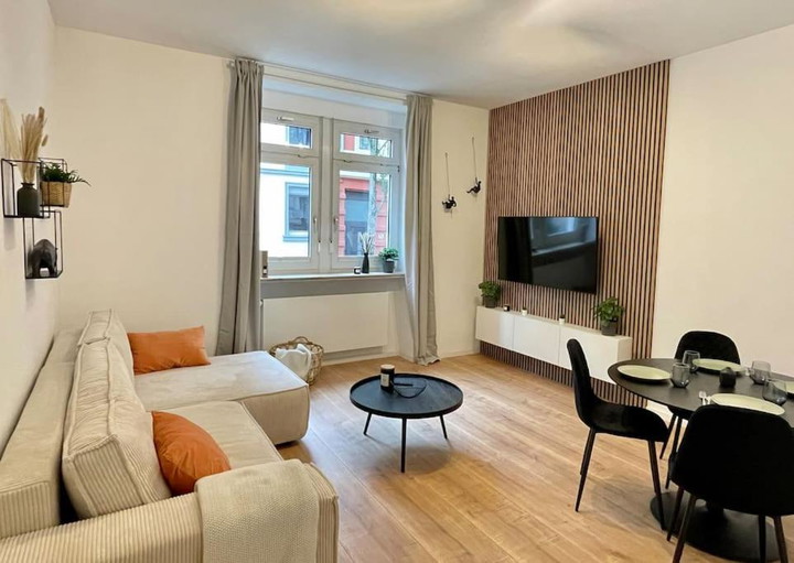 Stylisches Apartment In Zentraler Lage Mit Balkon - Karlsruhe