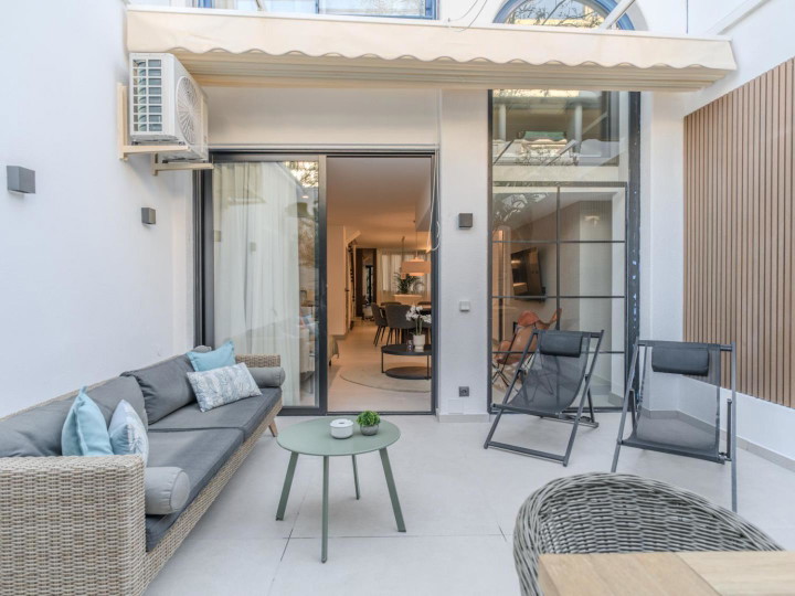 Marbella Center Beachfront With Private Patio - Marbella