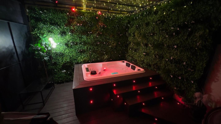 By Nuit-parisienne : Superbe Appartement Avec Spa Et Terrasse Privée - Villemomble