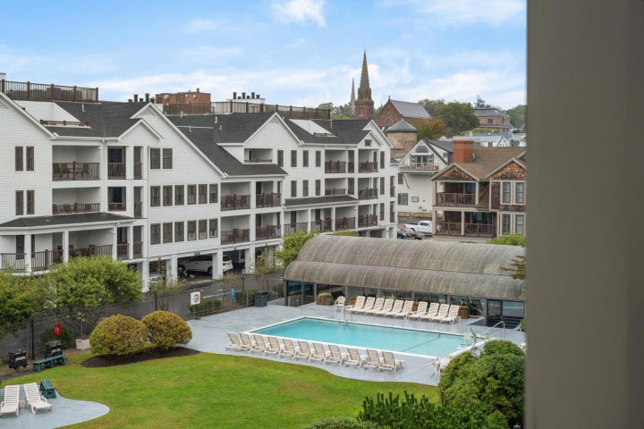 Club Wyndham Newport Onshore - Newport, RI