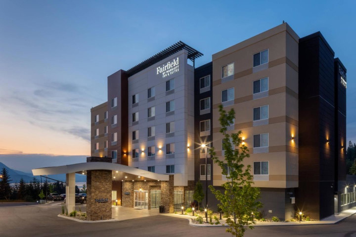 Fairfield Inn & Suites By Marriott Salmon Arm - British Columbia