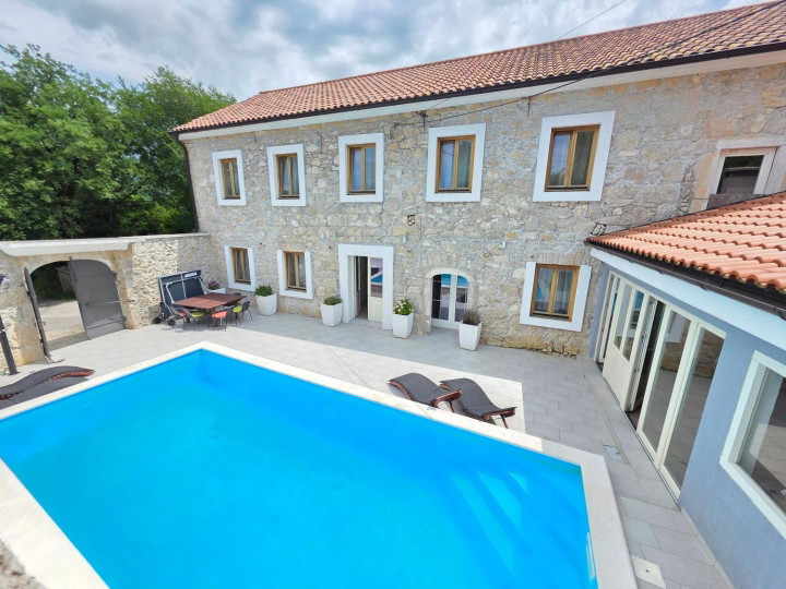 Stone House With Pool - Alps