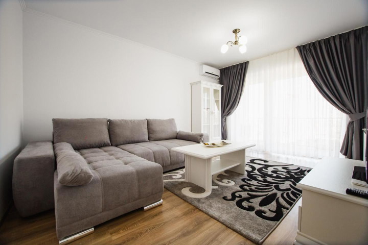 Bright & Elegant Central Apartment - Oradea