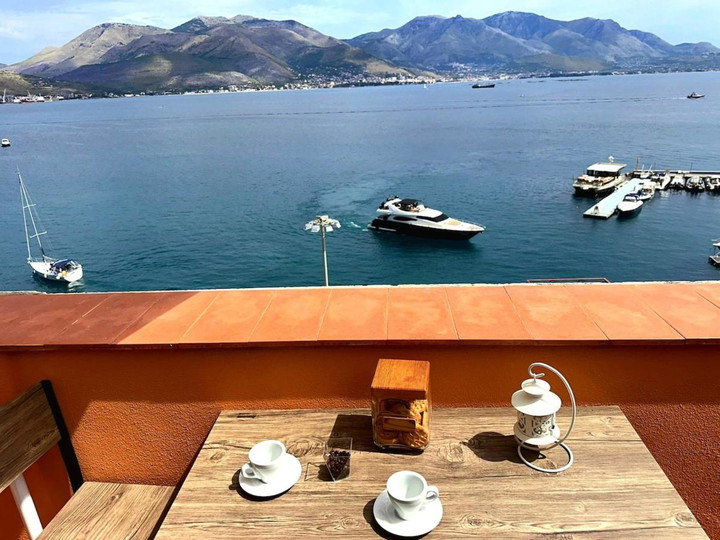 Sunflower Marina -Attico Vista Mare- - Gaeta
