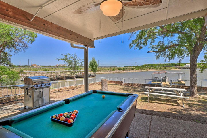 Private Dock - Waterfront Lake Brownwood Gem! - Lake Brownwood, TX