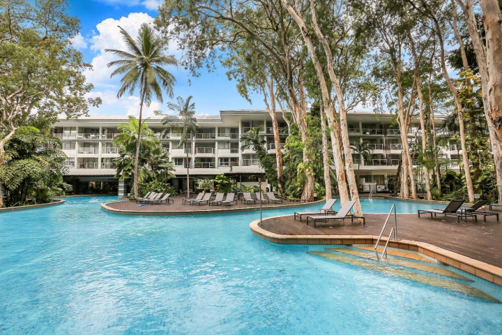 Hotel Drift 4204 Beachfront Accomodation - Cairns