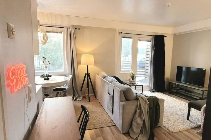 Modern Apartment With Free Parking & Sauna - Tampere