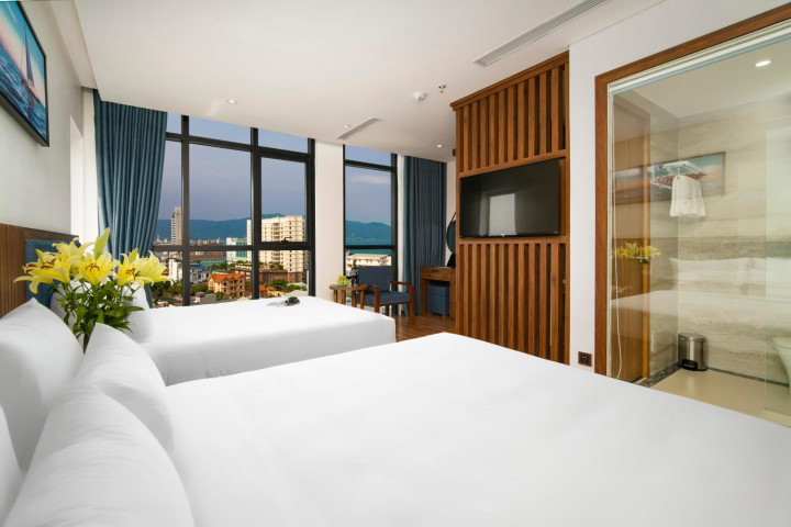 Ruby Star Da Nang - Central My Khe Beach - Da Nang