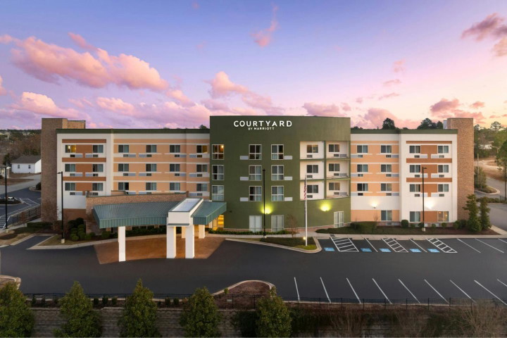 Courtyard By Marriott Fayetteville Fort Bragg Spring Lake - Fayetteville, NC