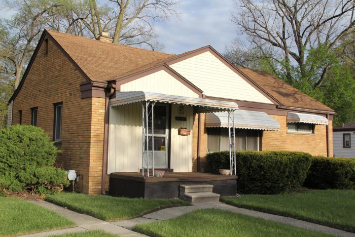 Beautiful, Cozy Stay In Oak Park, Queen Bedroom, Work Setup & Backyard Grill - Detroit, MI