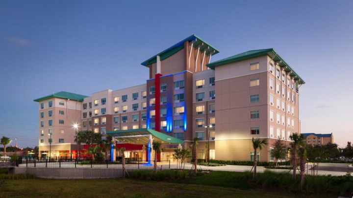 Holiday Inn Express & Suites Orlando At Seaworld By Ihg - With Free Shuttle Service To Seaworld Parks - Florida