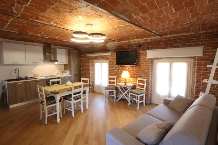 Alba Sui Tetti Apartment - Alba
