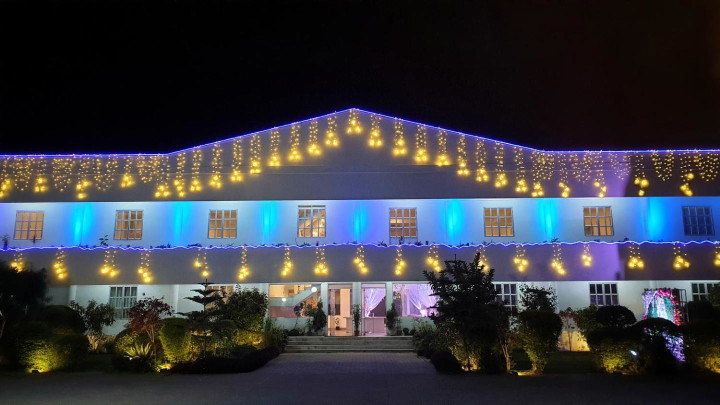 Fun Factory Resort - 