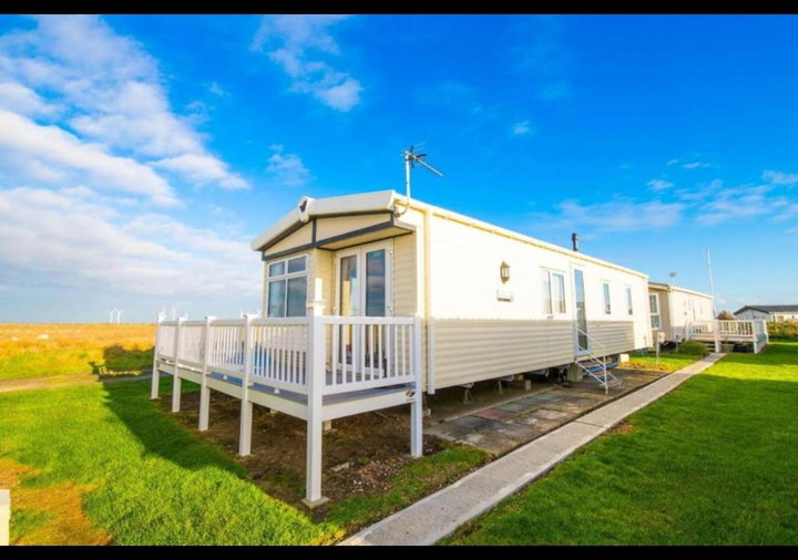 Mp124 - Camber Sands Holiday Park - Sleeps 6 - Full Decking - Beautiful Marsh Views - Camber Sands