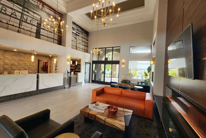 La Quinta Wyndham Sfo Airpt West Millbrae-pres Award Winner-free Arprt Shtl Until 110am - South San Francisco, CA